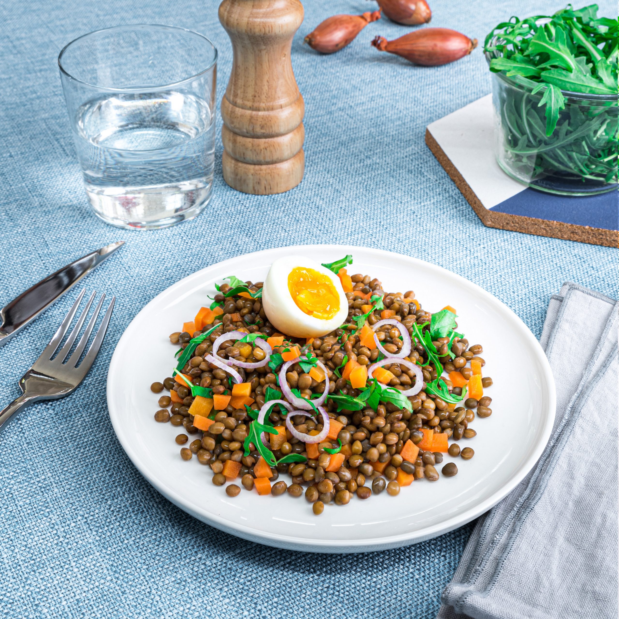 Salade de lentilles et son œuf mollet - Une recette d'aucy