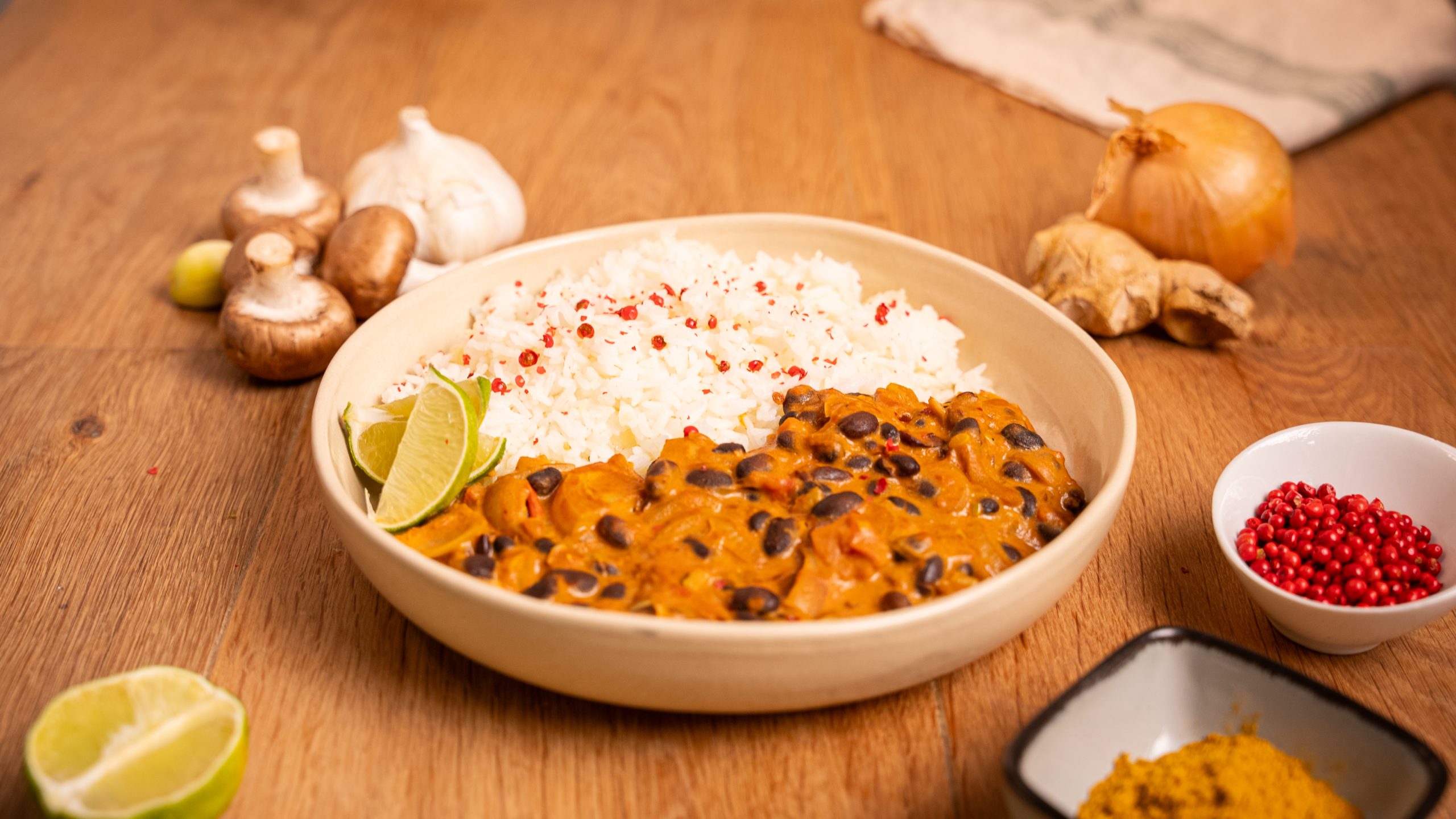 Curry de haricots noirs aux légumes - Une recette d'aucy